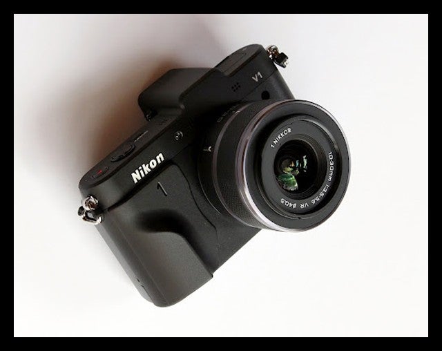 New Gear: Custom Grip For The Nikon V1 From Richard Franiec