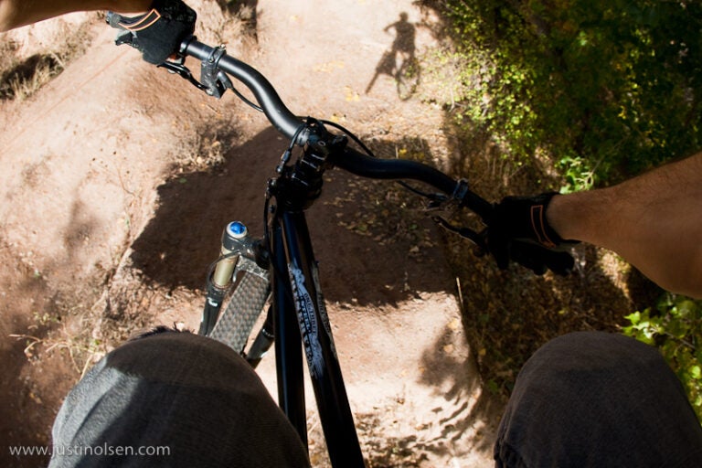 Justin Olsen Shoots Amazing Mountain Bike Photos With a Chest-Mounted DSLR