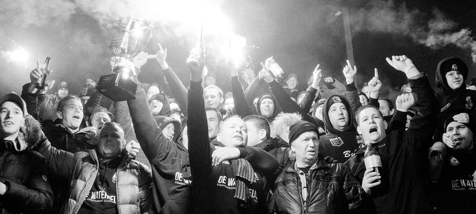 Documentary photos of the biggest bonfire you’ve probably never heard of