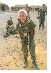 A Tribute to Catherine Leroy | Popular Photography