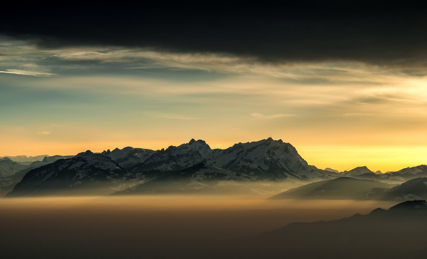 February 2017 | Popular Photography