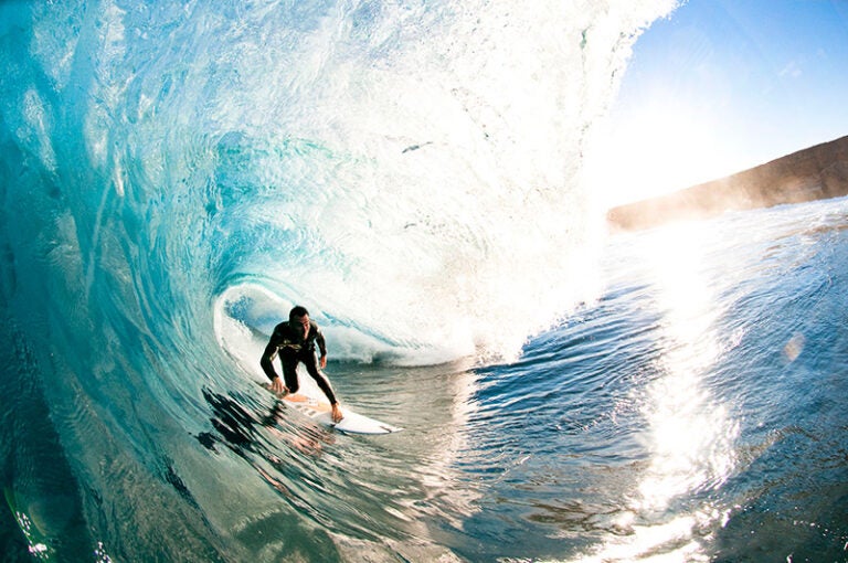 Tips From a Pro: Surf Photography With Pat Stacy | Popular Photography