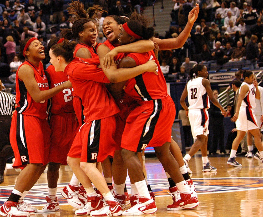 10 Tips For Shooting Better College Basketball Photos | Popular Photography