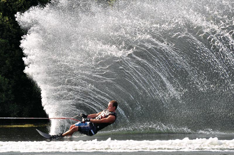 How To: Shoot Great Water Skiing Photos | Popular Photography