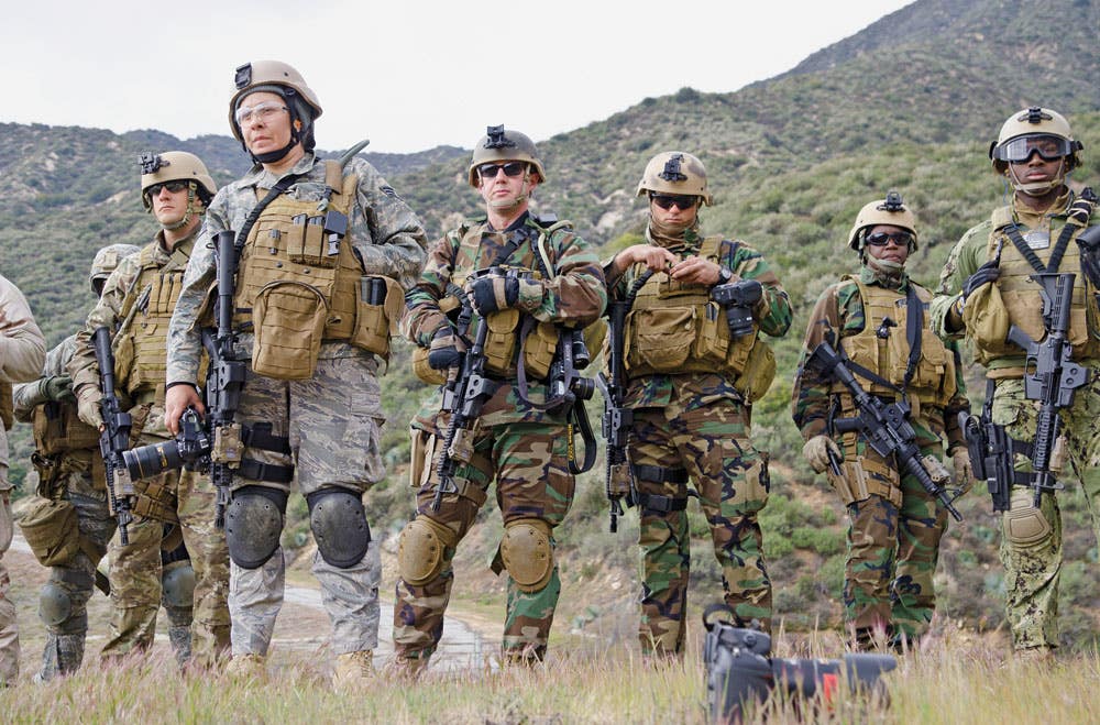 Front Lines: Life as a US Military Photographer | Popular Photography