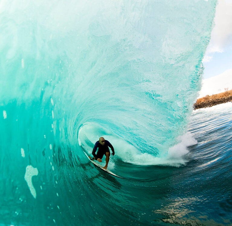 Tips From a Pro: Surf Photography With Pat Stacy | Popular Photography