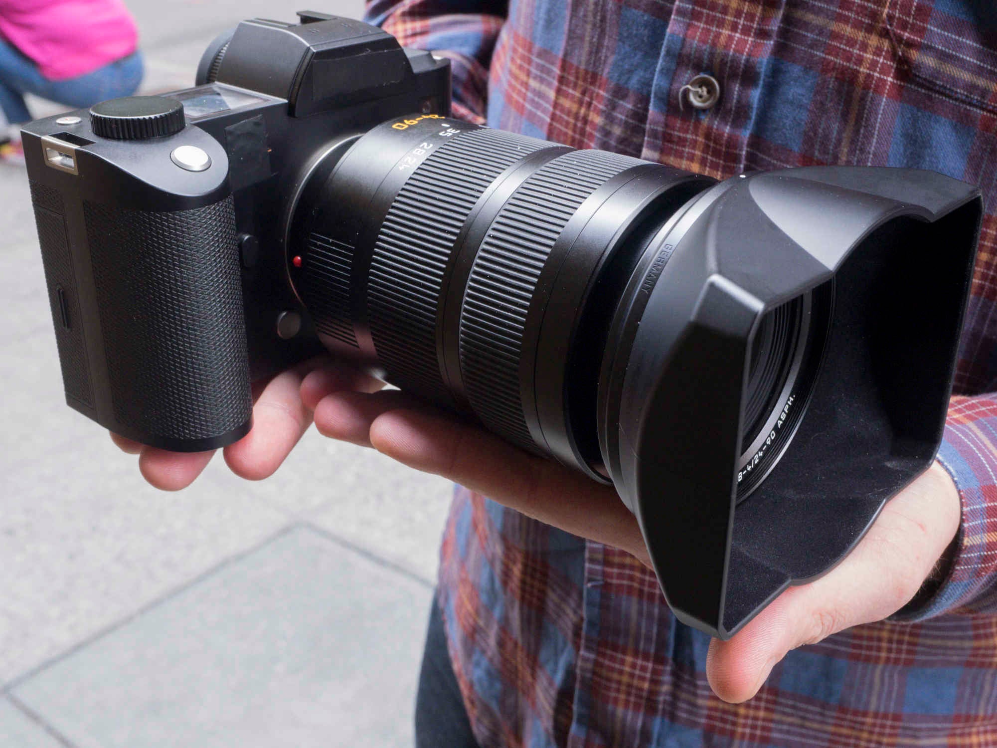 Hands On with the Leica SL Mirrorless Camera | Popular Photography