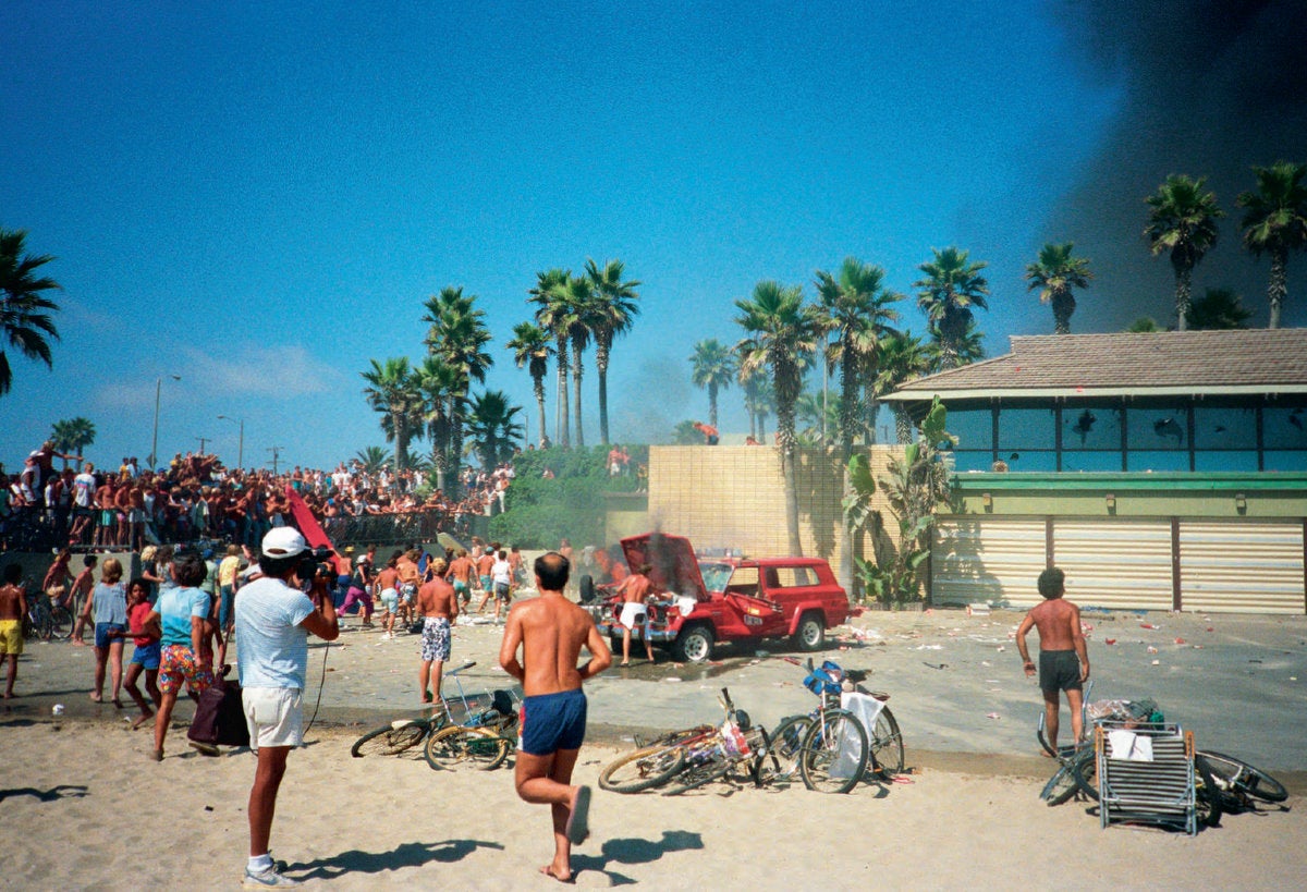 Surf Riot | Popular Photography