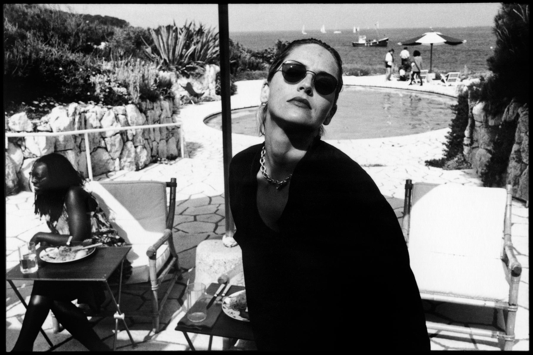 Rich and Famous Poolside Portraits by Johnny Pigozzi | Popular Photography