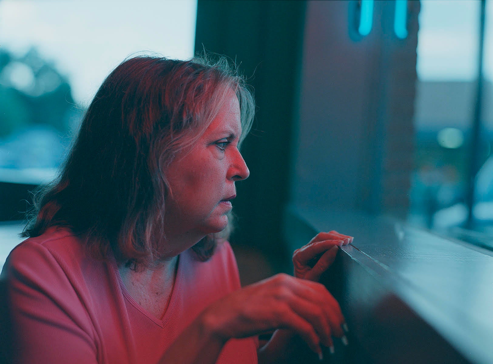 A Paranoid Schizophrenic's Life: A Photographer Son Documents His Mother