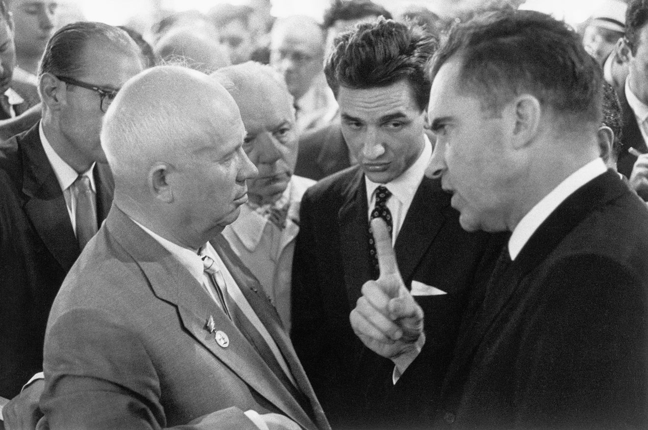 Elliott Erwitt: Sequentially Yours | Popular Photography