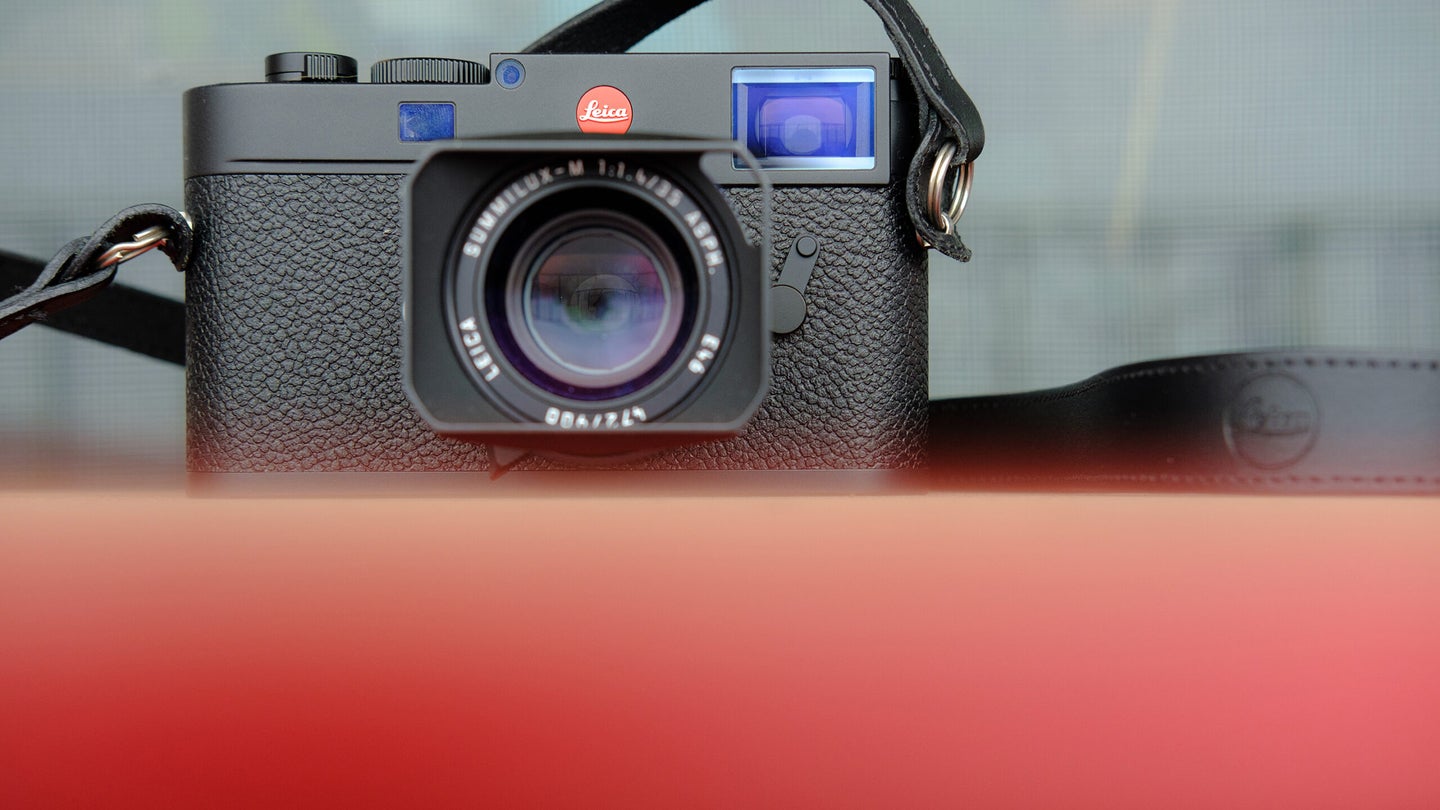 New Gear: Profoto B2 Off-Camera Flash System | Popular Photography